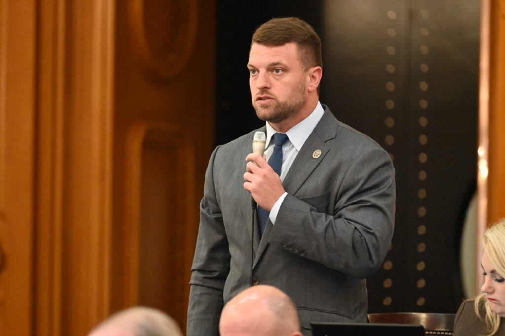 Former lawmaker Jay Edwards joins crowded Republican primary for Ohio ...