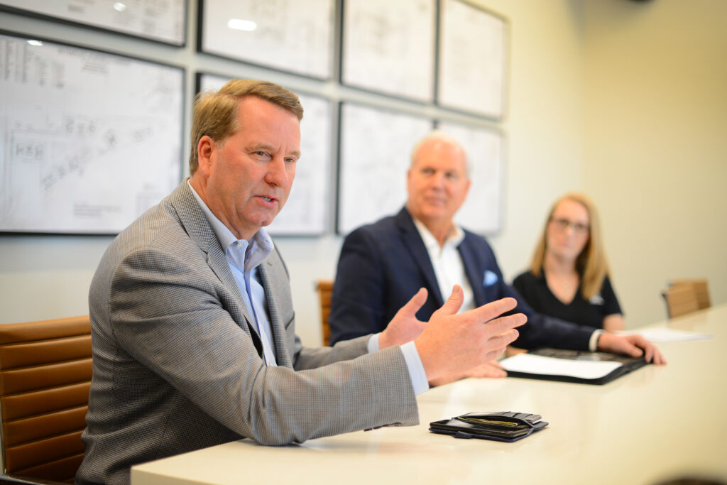Oregon candidate Mike Erickson threatens lawsuit to overturn election ...