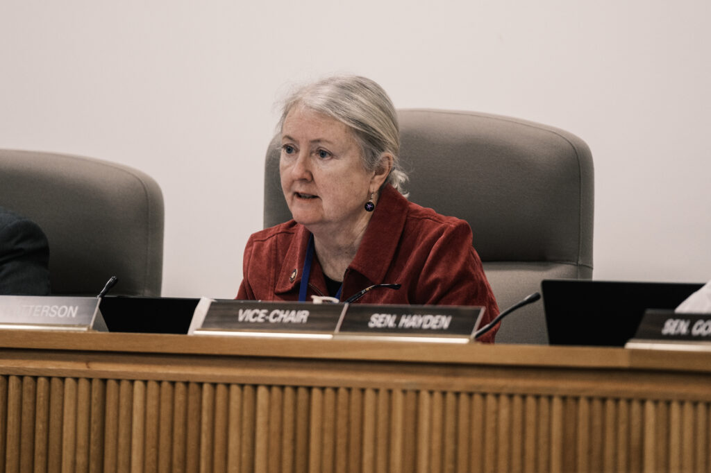 Oregon bill would make landlords give back rent deposit or pay fee if ...