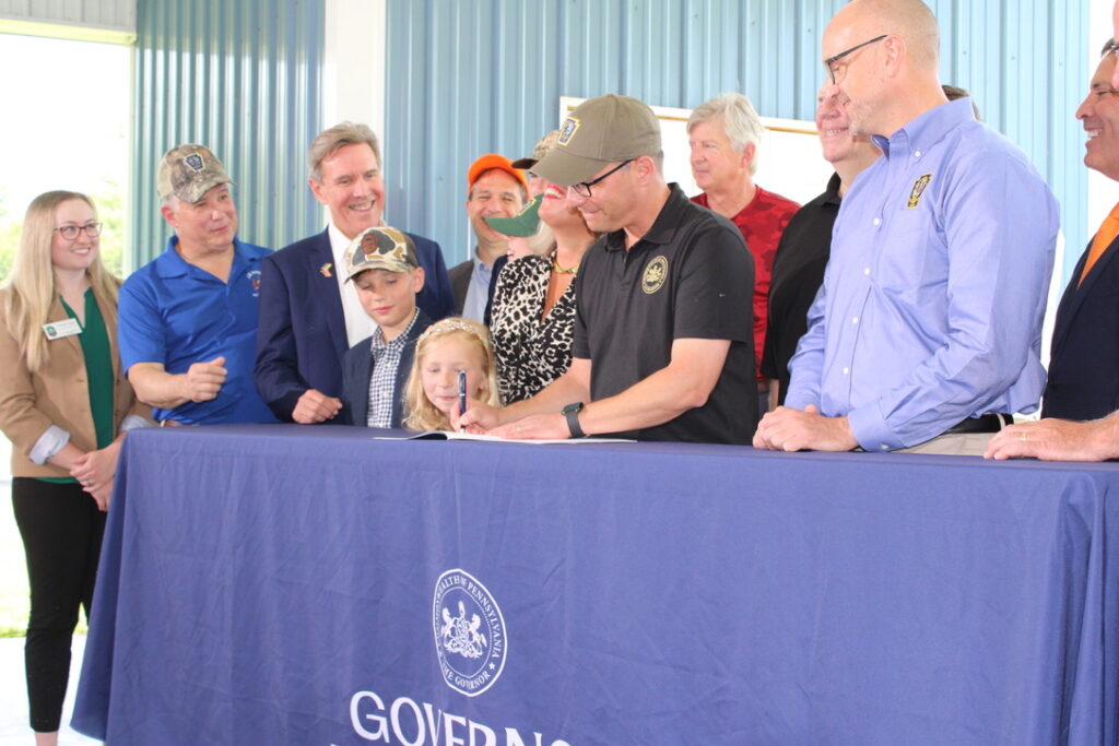 Shapiro signs law repealing Pa.’s ban on Sunday hunting. Here’s what ...