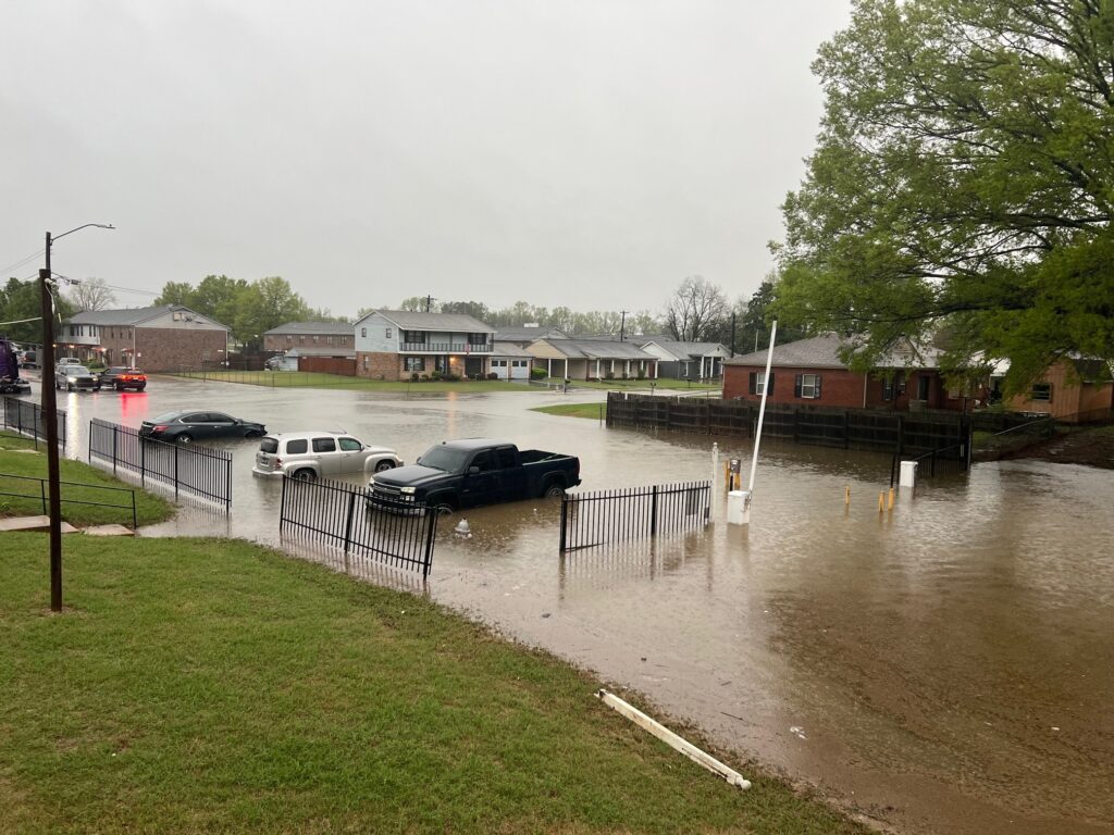 Mississippi River cities brace for still-rising floodwaters | News From ...