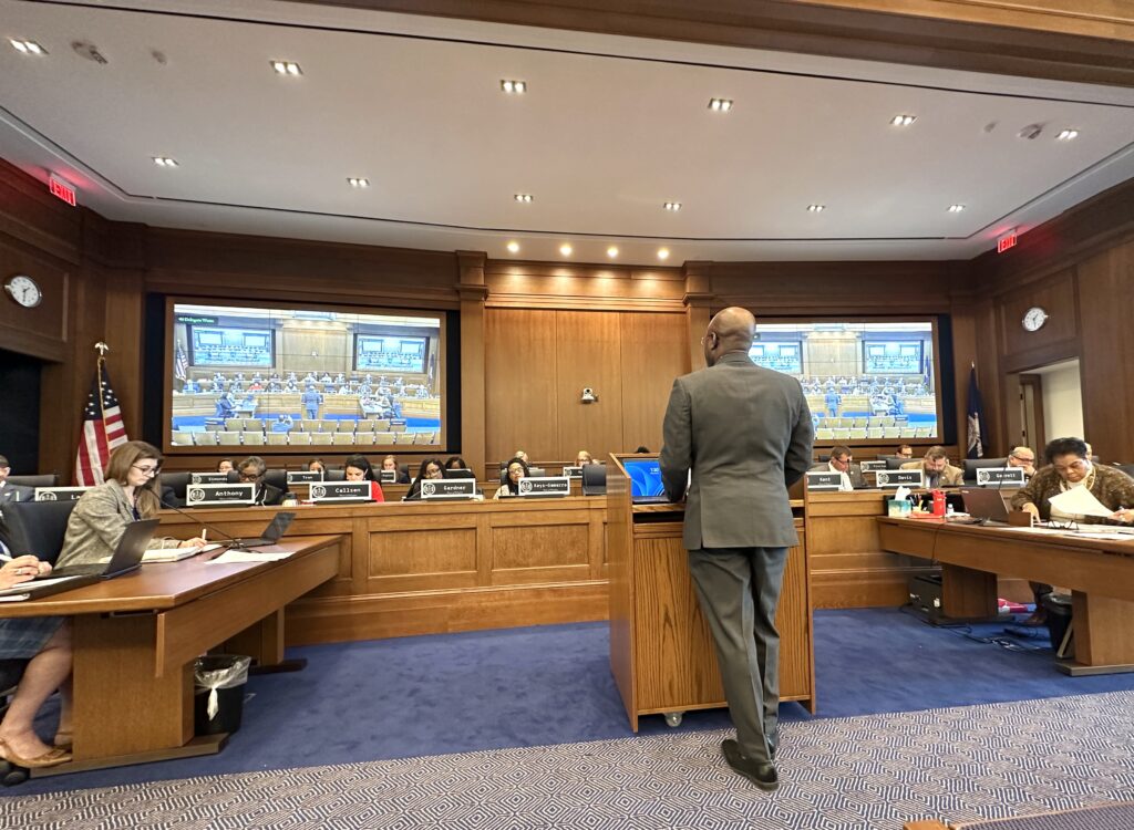 House panel moves to end tax breaks for Confederate-affiliated groups ...