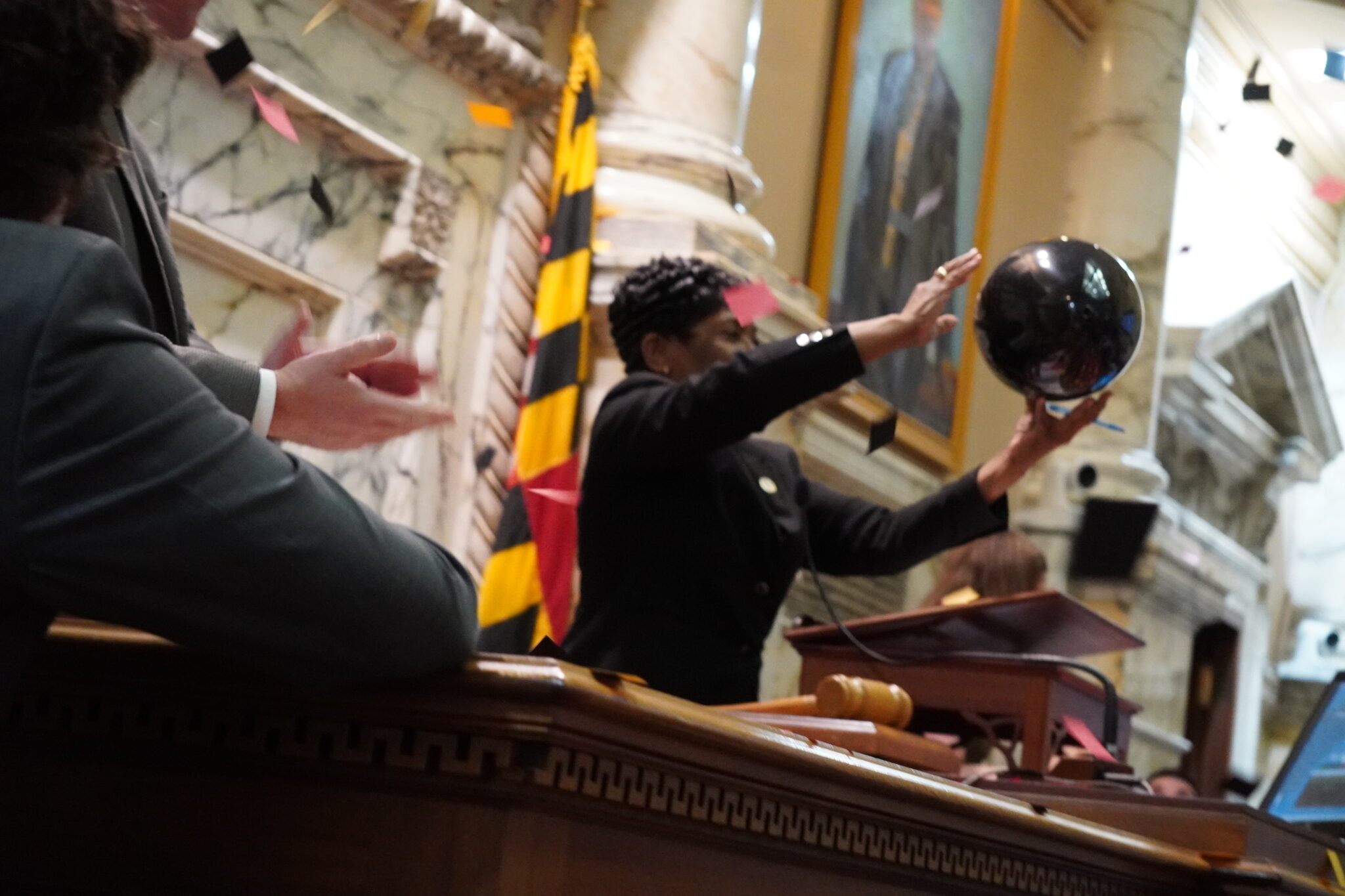 Sine Done: On final day of session, lawmakers toggle between the ...