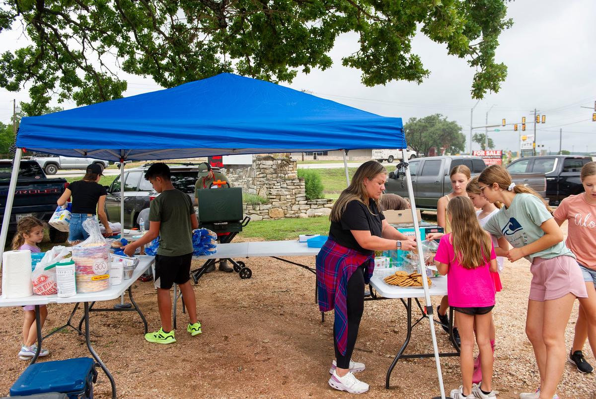 Photos: After Texas Hill Country flood, grief and recovery take hold ...