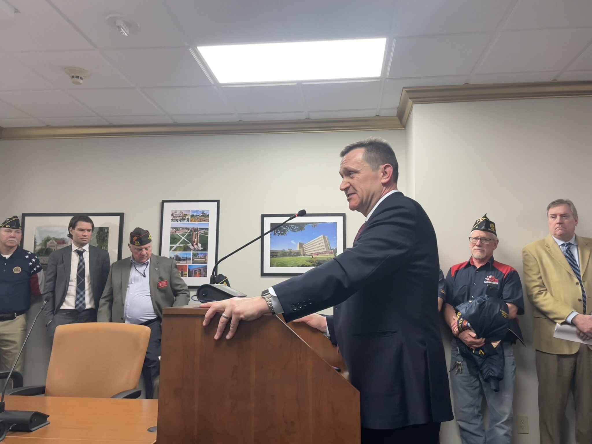 Indiana employers face yearlong public works contract ban under ...