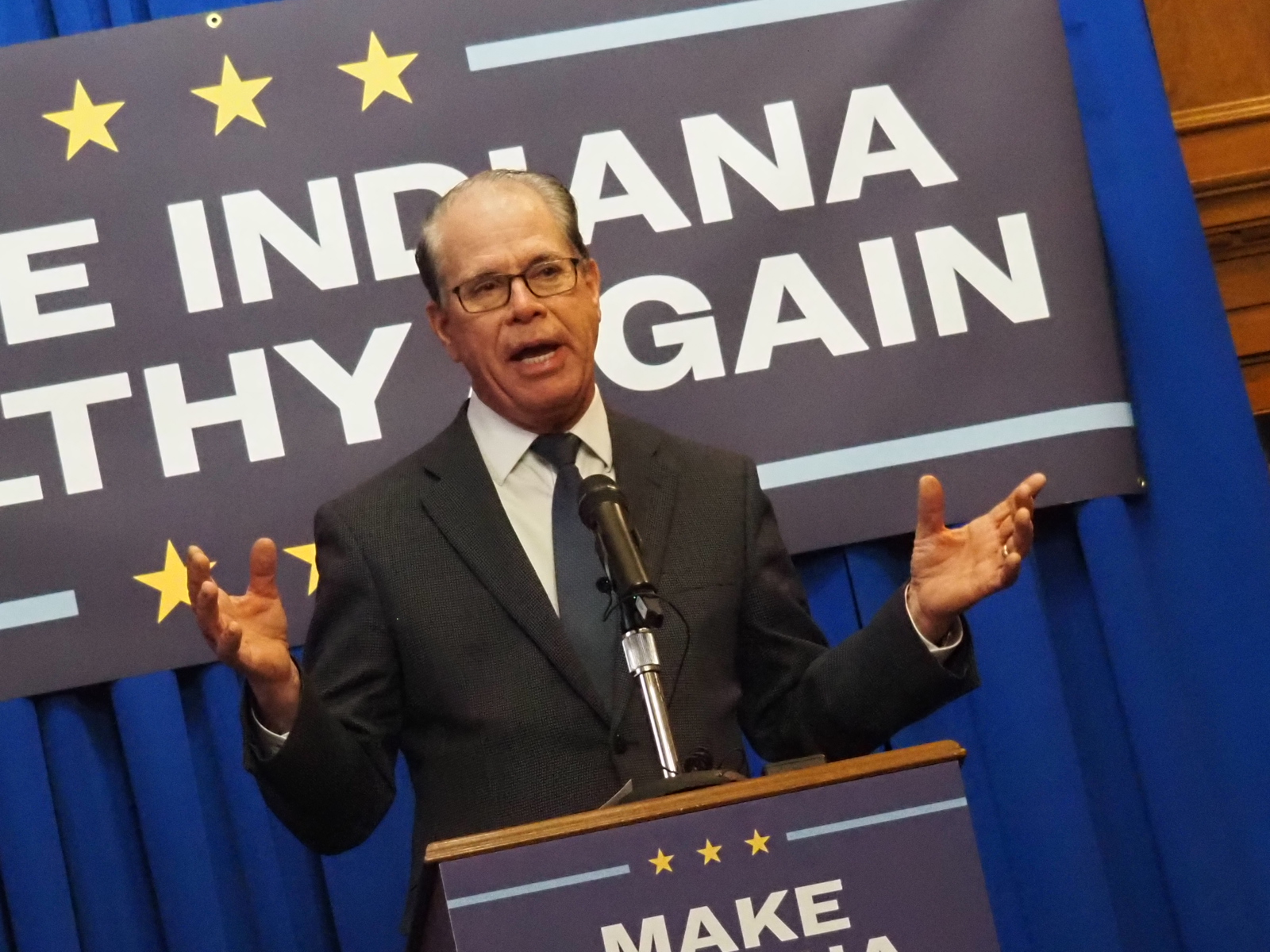 RFK Jr., Dr. Oz kick off ‘Make Indiana Healthy Again’ initiative with Gov. Mike Braun | News ...
