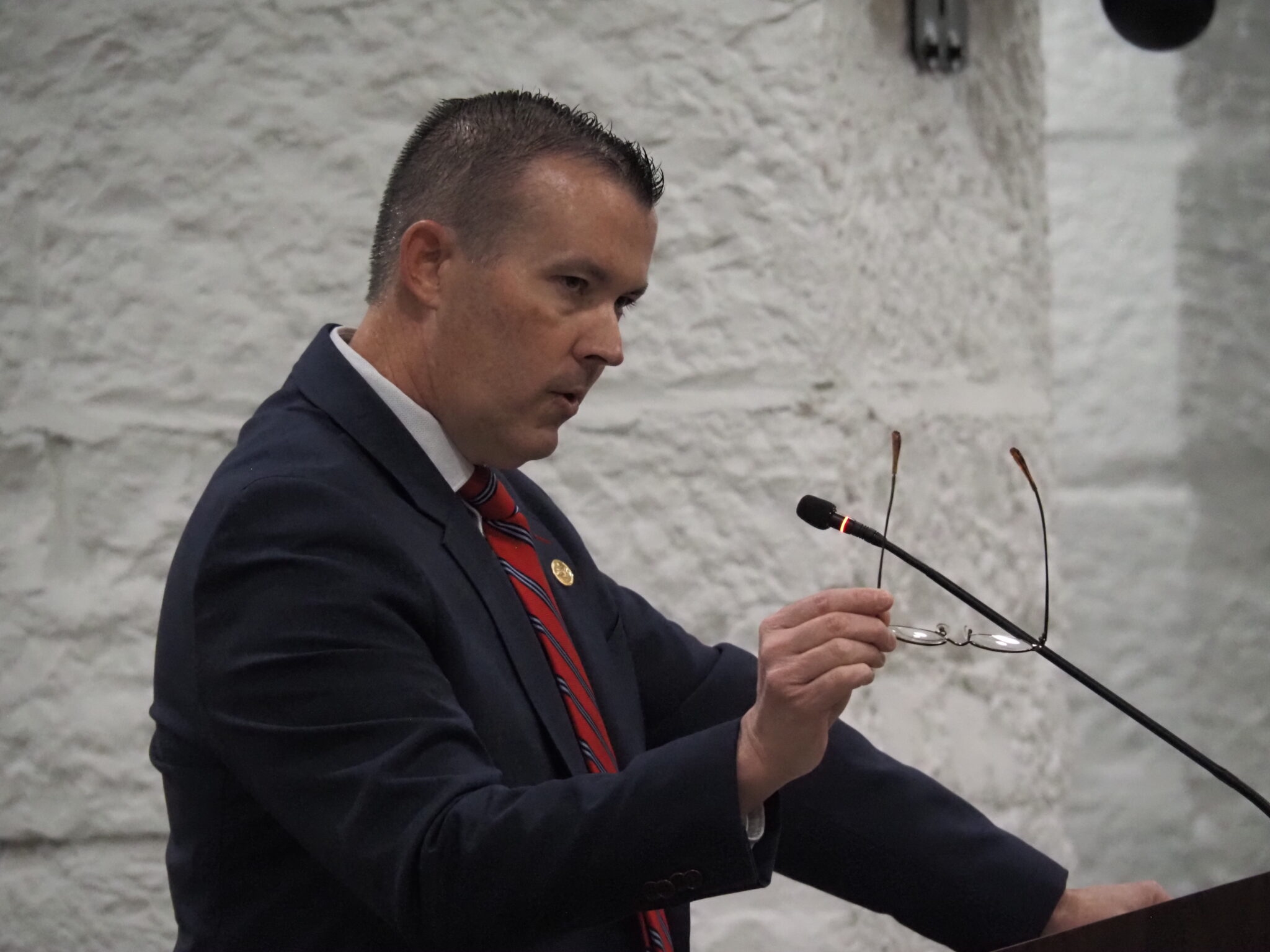 Indiana hemp drug ban clears first hurdle | News From The States