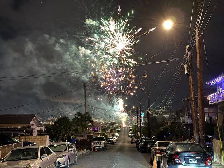 Hawaiʻi Law Enforcement Leader Calls For 5-Year Ban On All Fireworks ...