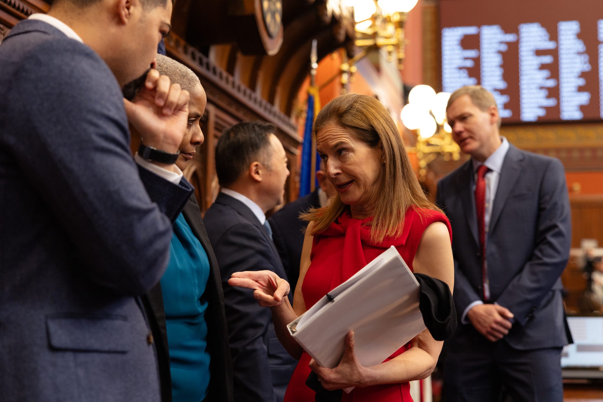 Lamont frames a 2025 agenda, stinting on solutions | News From The States