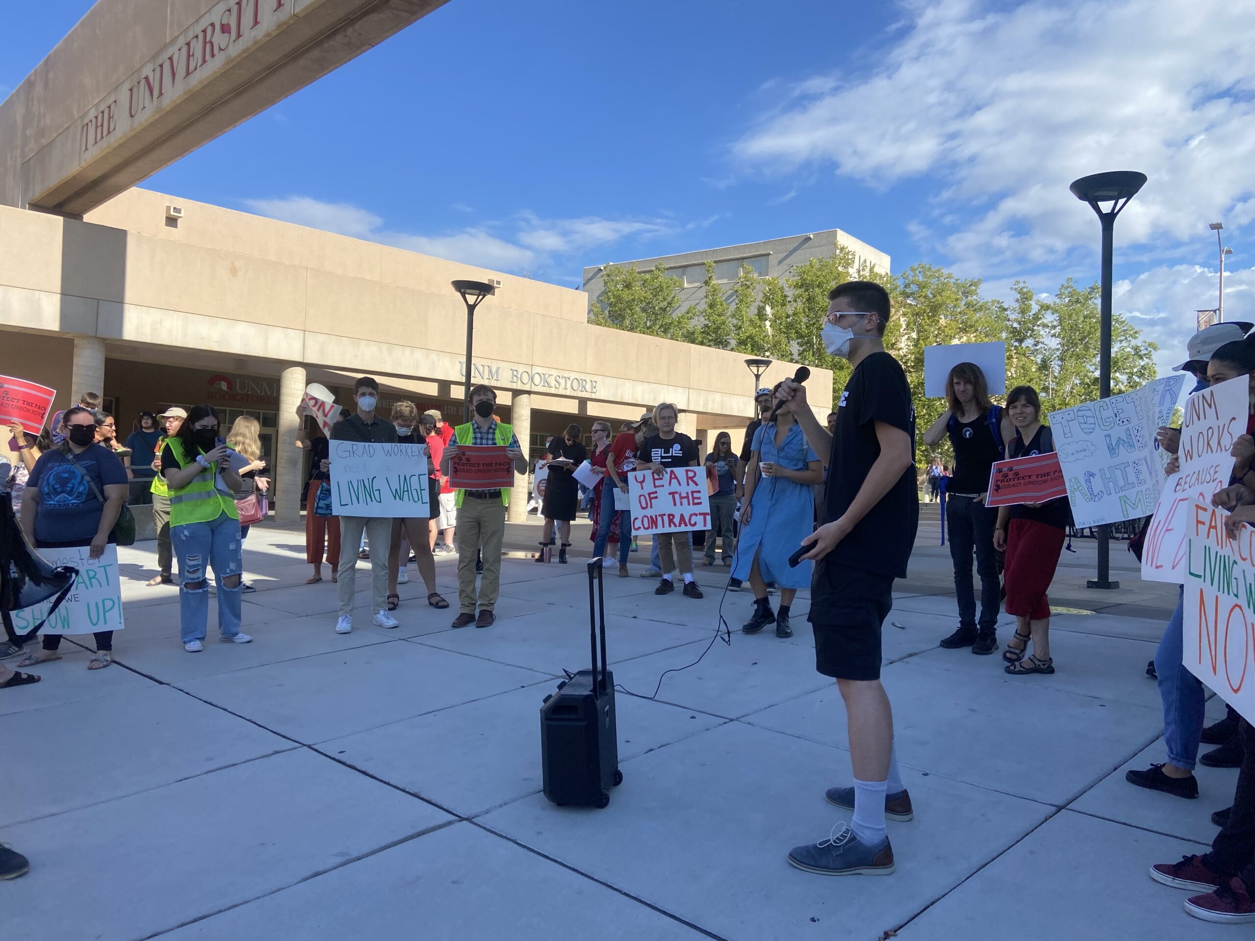 UNM grad worker union rallies for rights on first day of school | News ...