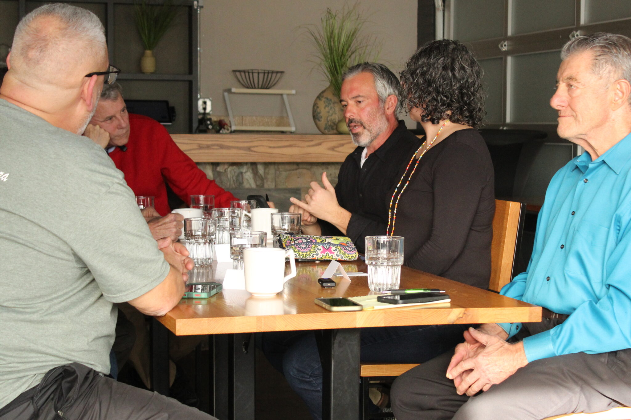 Ohio Democrat Sherrod Brown talks affordability at Columbus roundtable ...
