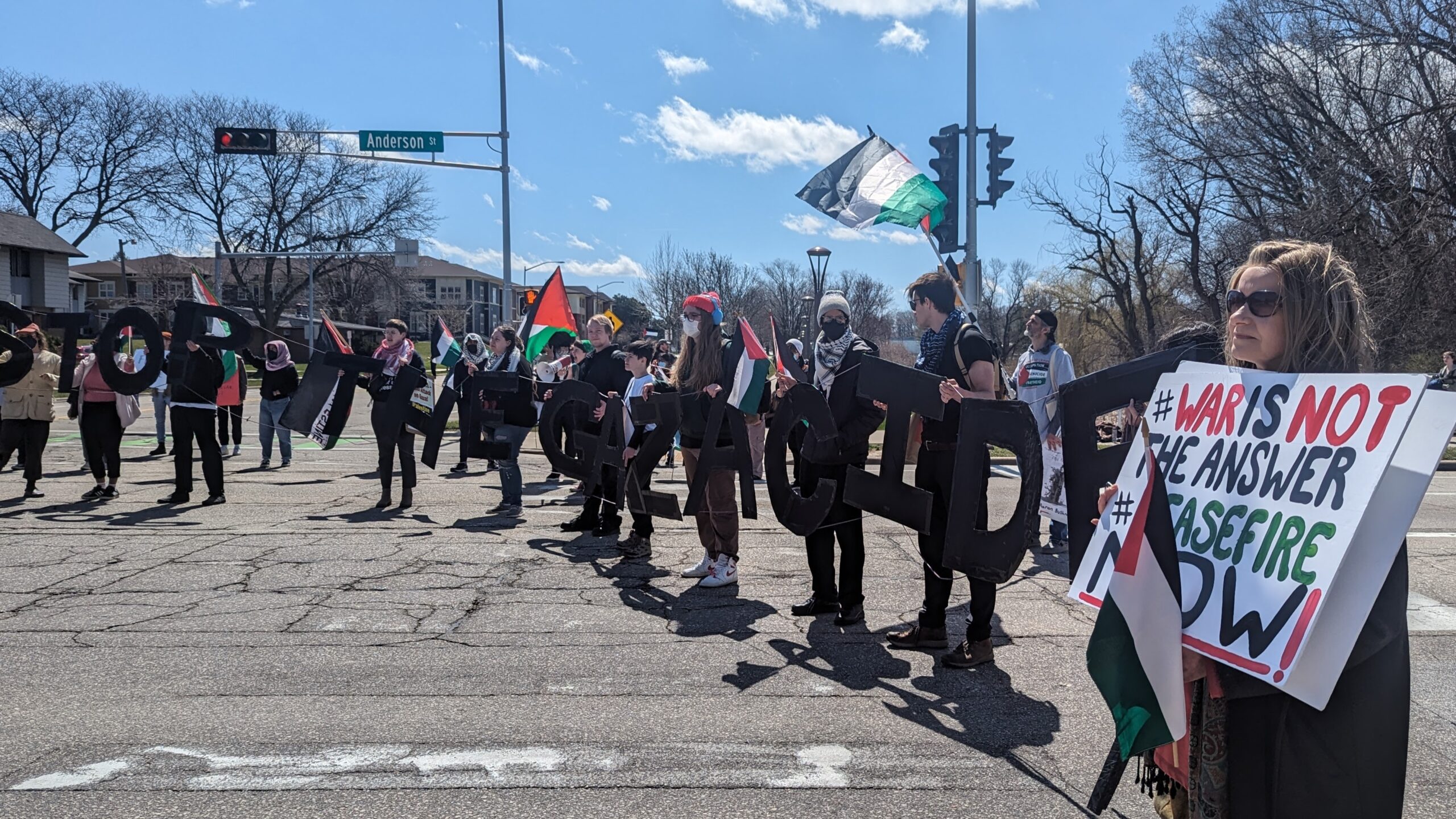Protesters call for Gaza cease-fire during President Joe Biden’s ...