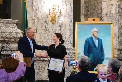 Inslee’s official portrait unveiled | News From The States