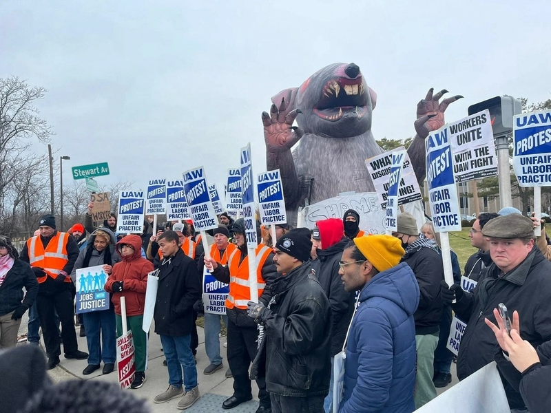 The United Auto Workers Are Unionizing Rooftop Solar | News From The States