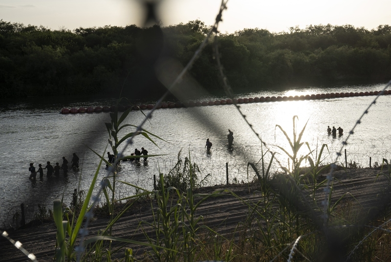 U.S. Justice Department argues for removal of Texas’ floating border ...
