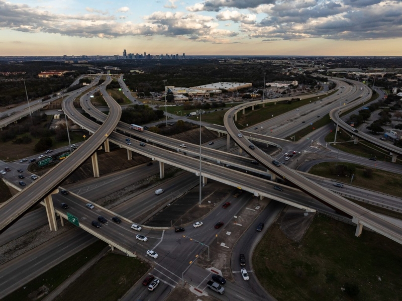 Car-dominant Texas needs more public transit to meet mobility demands ...