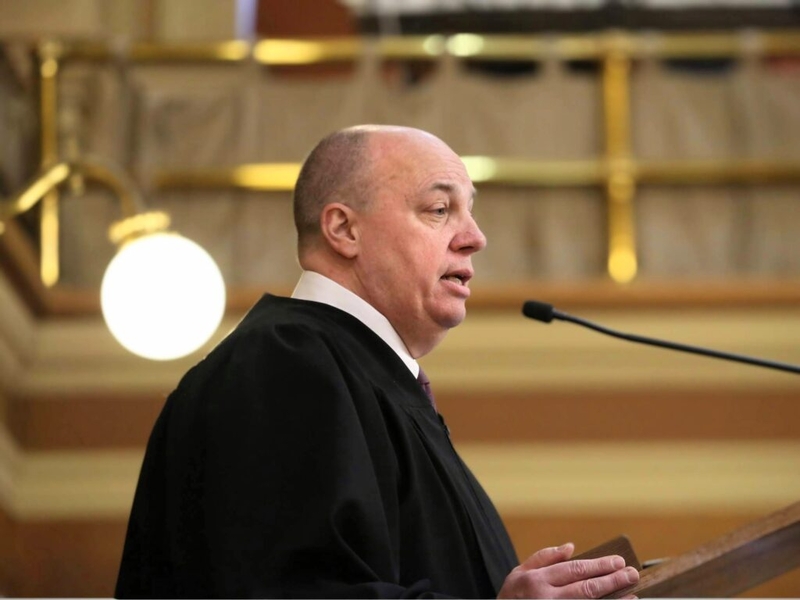 Chief justice outlines roadmap to more services for drug offenders ...
