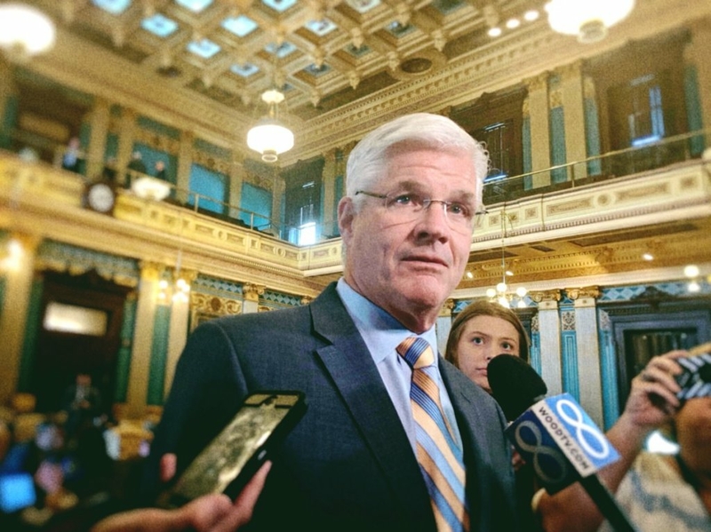 Shirkey turns to ballot measure before courts to limit Whitmer’s powers ...