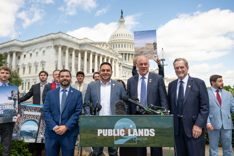 Public Lands Caucus makes first endorsement for Zinke bill | News From ...