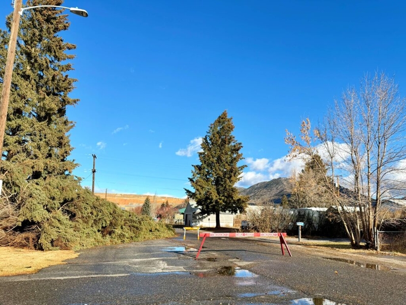 Heavy winds rip across Montana, causing outages, blizzards | News From ...