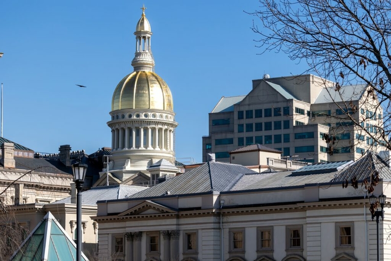 New Jersey, state workers union reach deal for largest wage hikes in a ...