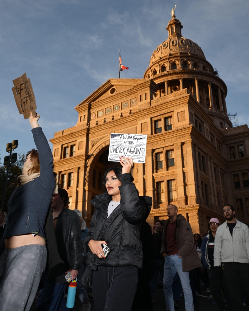 Hundreds of Texas public school students walk out to protest ICE ...