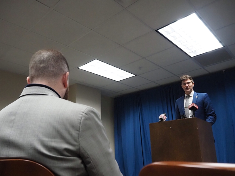 Moss introduces resolution to put same-sex marriage on Michigan’s ...