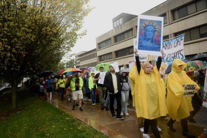 No Kings rallies draw thousands across Missouri, bolster initiative ...