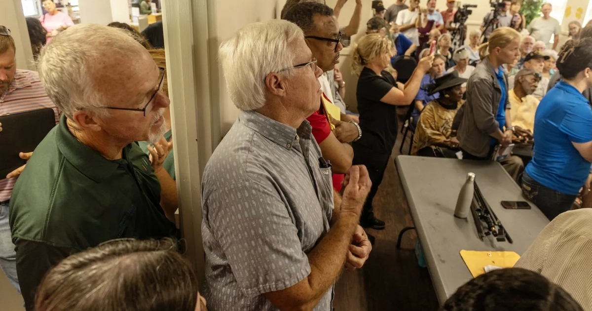 Locals fight plan to bring state’s largest solar facility to Raymond ...