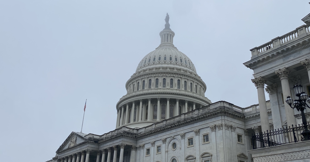Members of Congress rolled a pay raise for themselves into big must-do ...