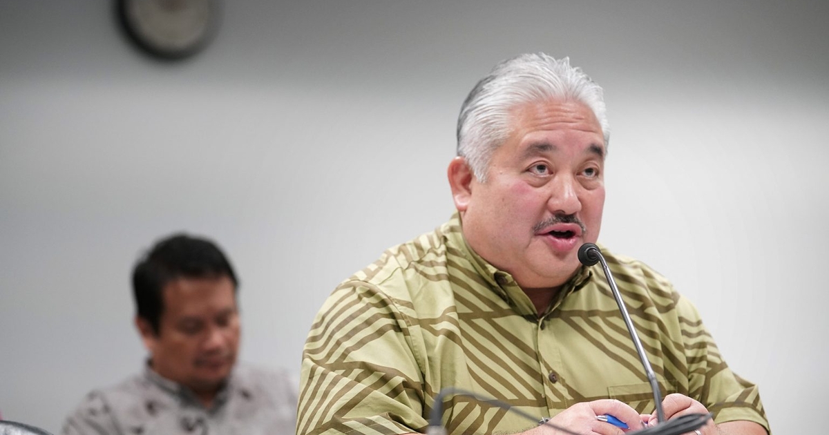 DOE Looks To Expand Leadership Team Amid Bus Shortages And Facility ...
