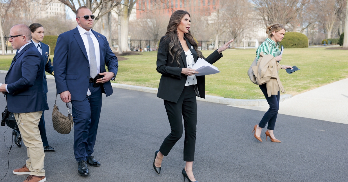 DHS offers $1,000 to immigrants without legal status who self-deport ...