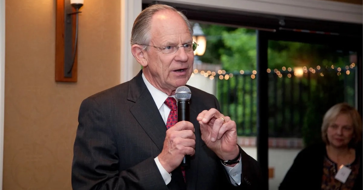 Former Governor, Congressman Mike Castle dies at 86 | News From The States