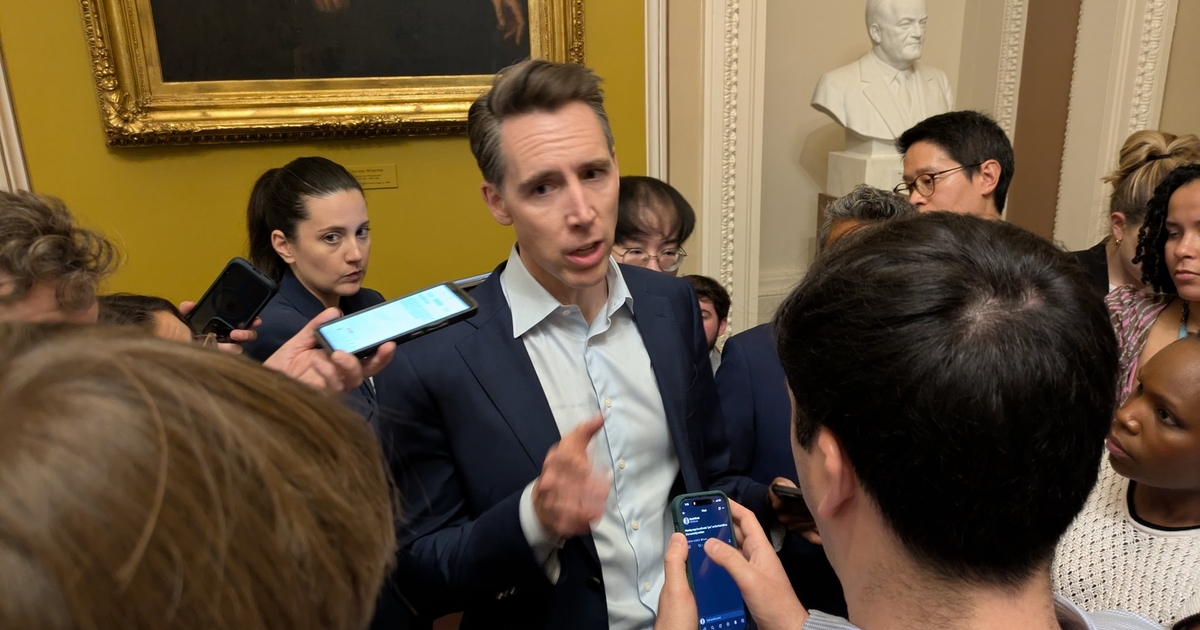 War powers resolution fails in US Senate after 2 Republicans flip ...