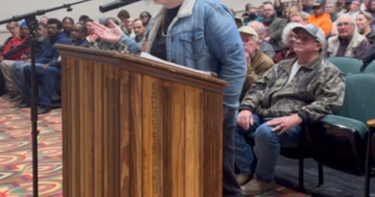 The struggle inside and outside of data centers | News From The States