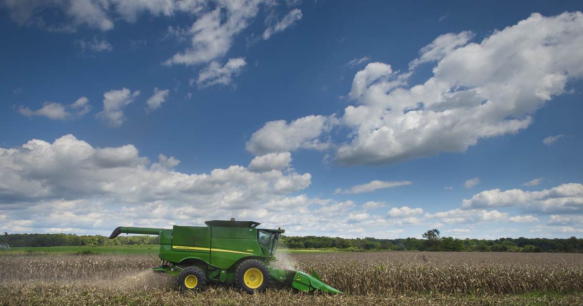 Bipartisan US senators want investigation into farm equipment companies ...
