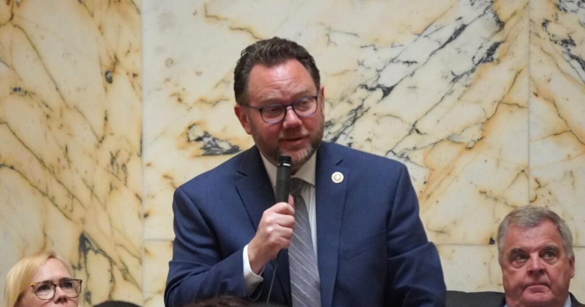 As Moore headlines fundraiser, GOP lawmakers push bills to restrict ...