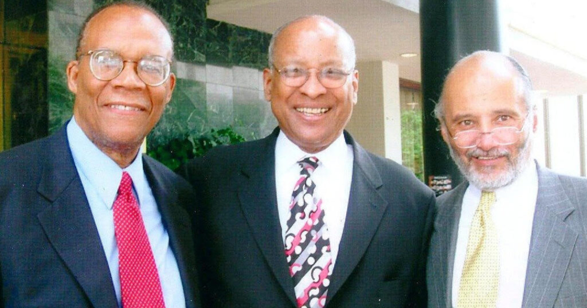 Black legal pioneer George L. Russell Jr. dies at age 96 | News From ...