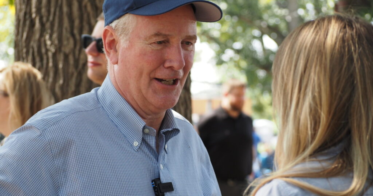 Van Hollen, Democrats in Iowa call for end to political violence after ...