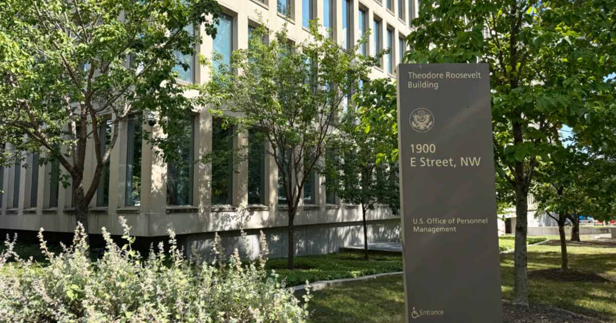 Trump administration pushes governmentwide NDA for federal employees ...