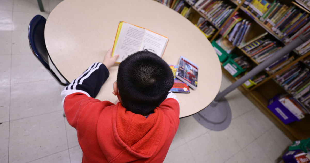 As reading scores fall, states turn to phonics — but not without a ...