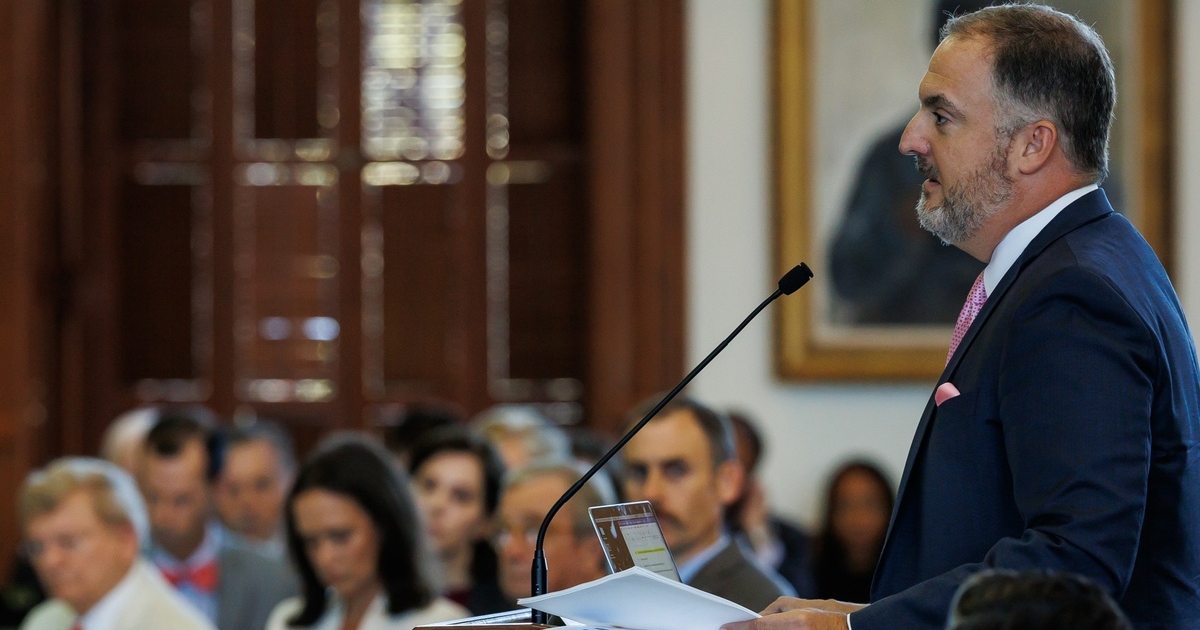 Paxton defense attorney to challenge Texas House Republican who voted ...