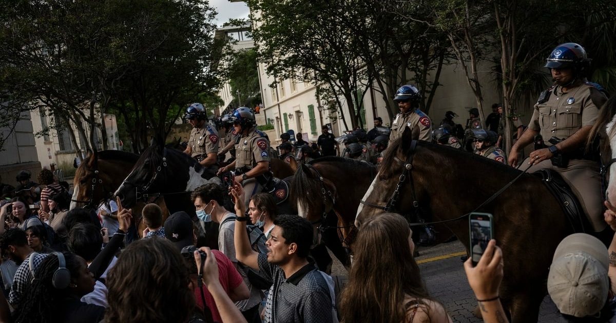 UT-Austin spares pro-Palestinian protesters from suspension, offers ...