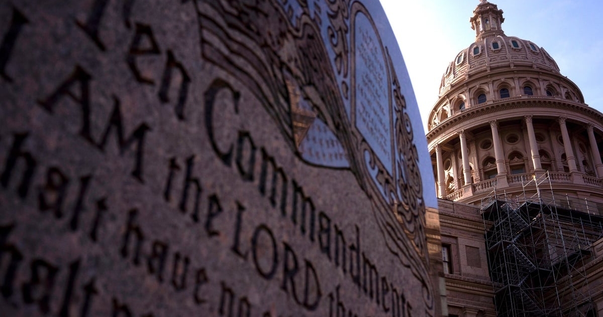 Texas Senate passes bill to put Ten Commandments in public school ...