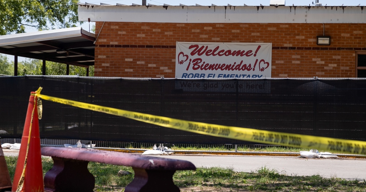 Former Uvalde mayor files Texas bill to improve law enforcement ...