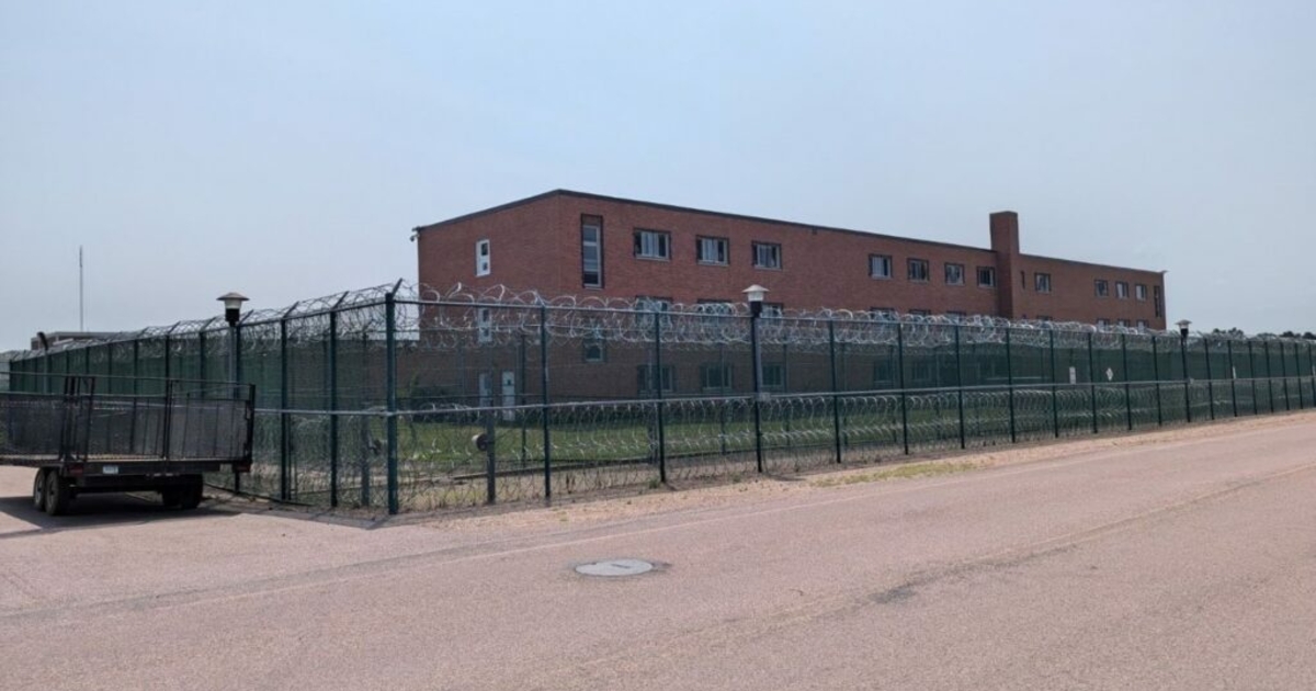 State says six inmates injured in fights at prison in Springfield ...