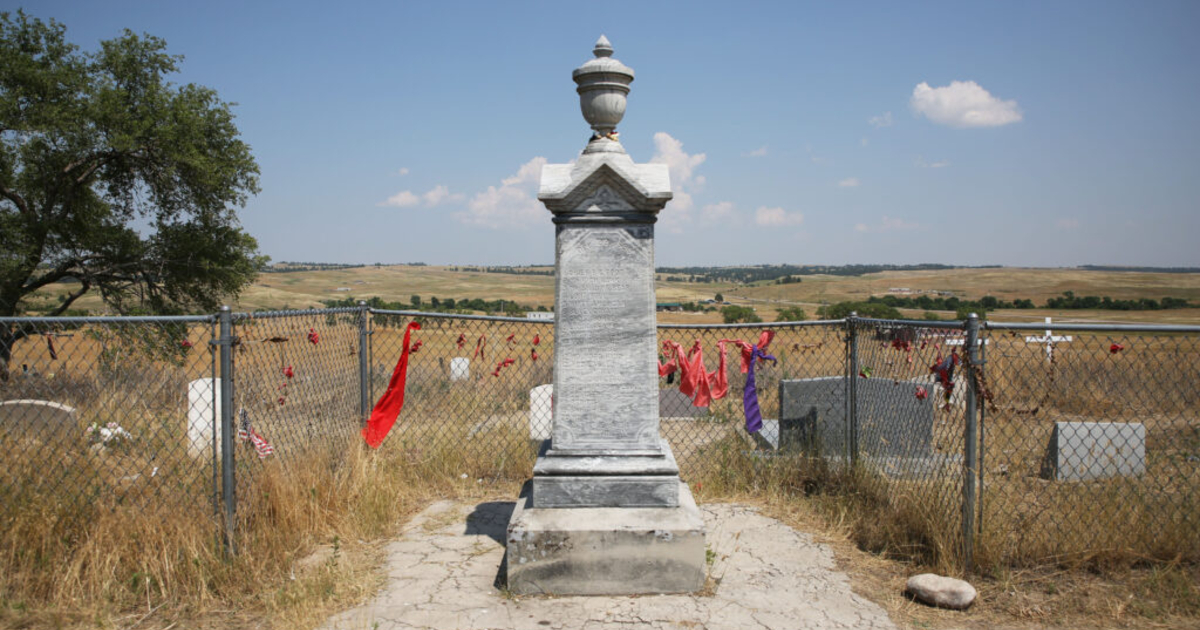wounded knee memorial