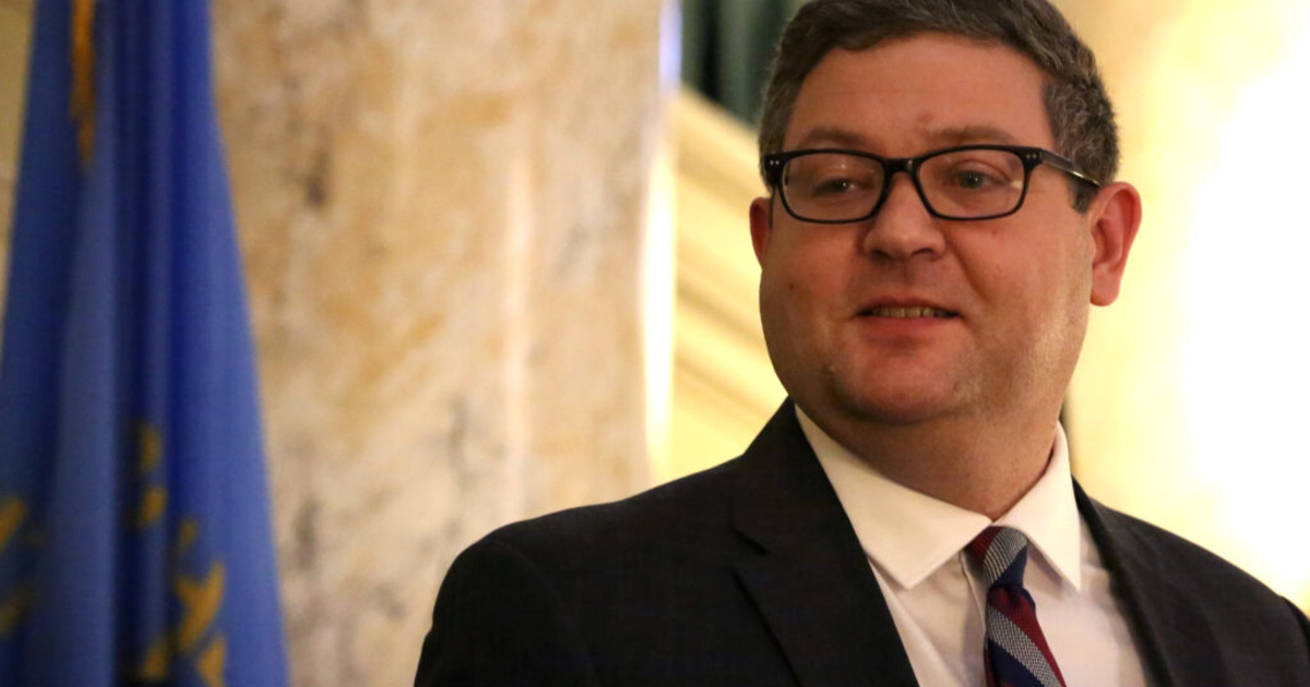 Venhuizen sworn in as South Dakota lieutenant governor after ...
