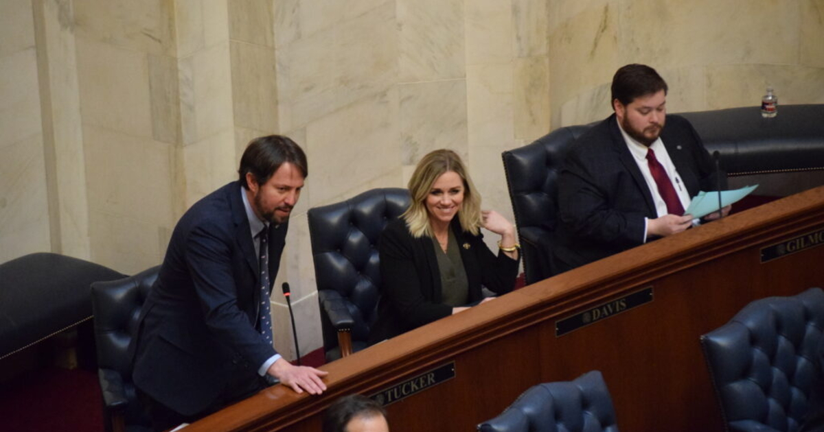 SESSION SNAPSHOT: Former NBA star, Israel ambassador honored by ...