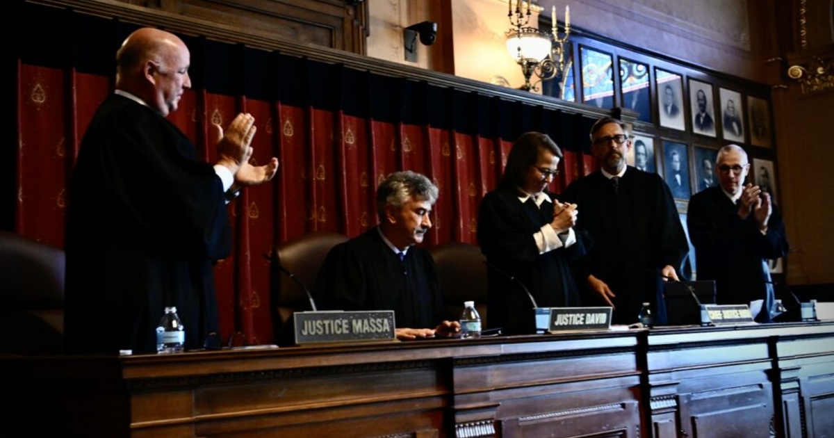 Hundreds gather to celebrate retiring Justice Steven David | News From ...